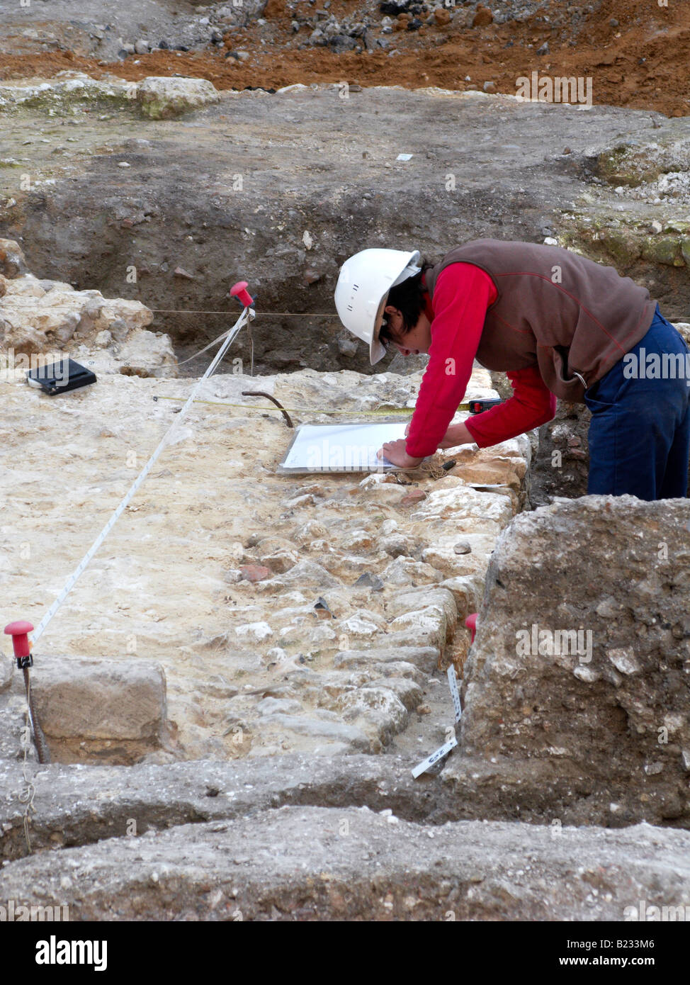 Archaeologist dig hi-res stock photography and images - Alamy