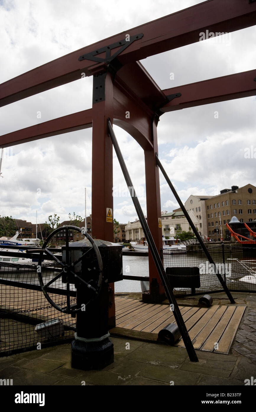 A steel bridge at St Katharine's Dock, London Stock Photo - Alamy