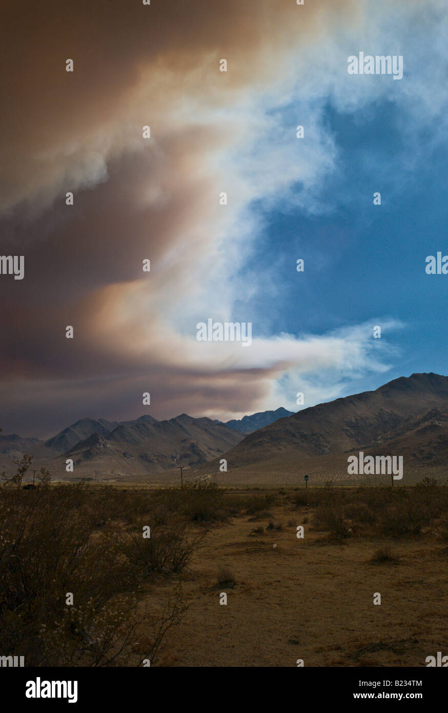CALIFORNIA LONE PINE Clouds of heavy smoke from forest fires burning in ...