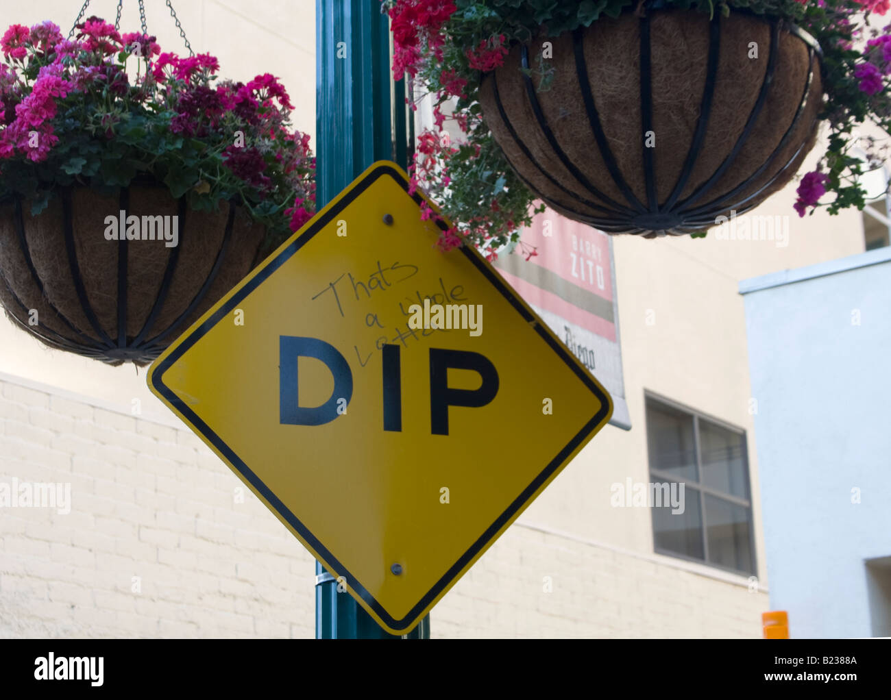 Road dip hi-res stock photography and images - Alamy