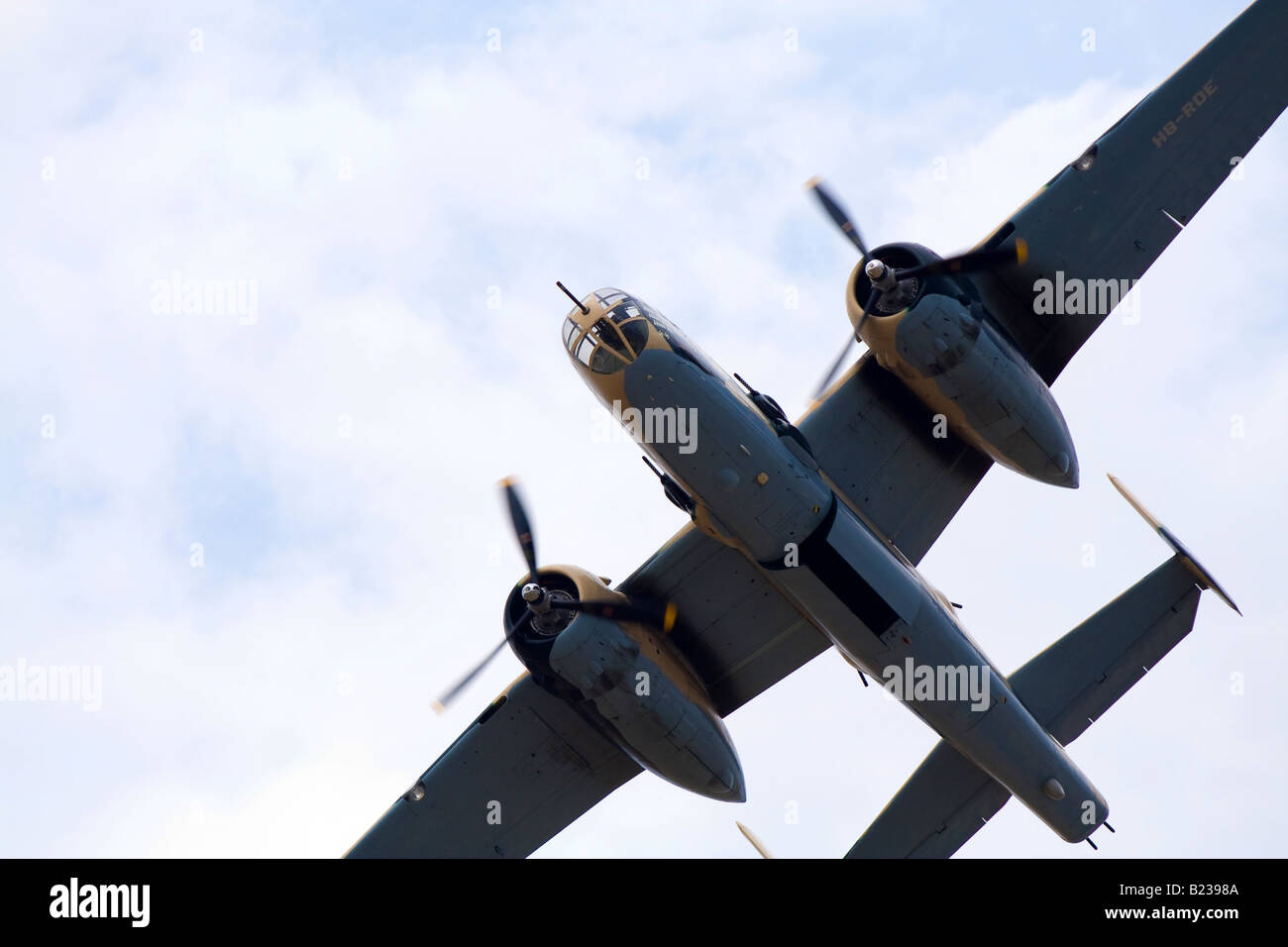 B 25 pilot hi-res stock photography and images - Alamy