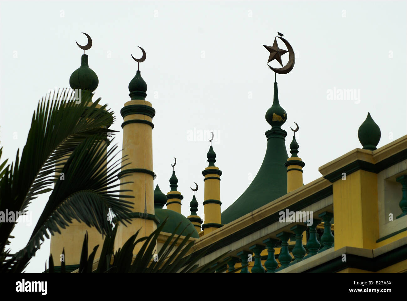 Sultan mosque singapore hi-res stock photography and images - Alamy