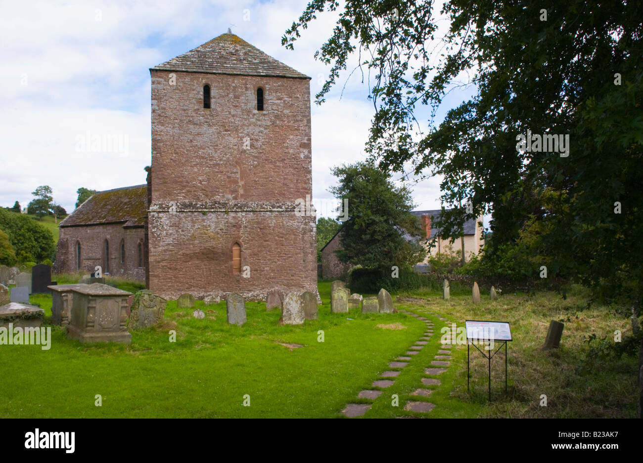 Medieval sanctuary churches hi-res stock photography and images - Alamy