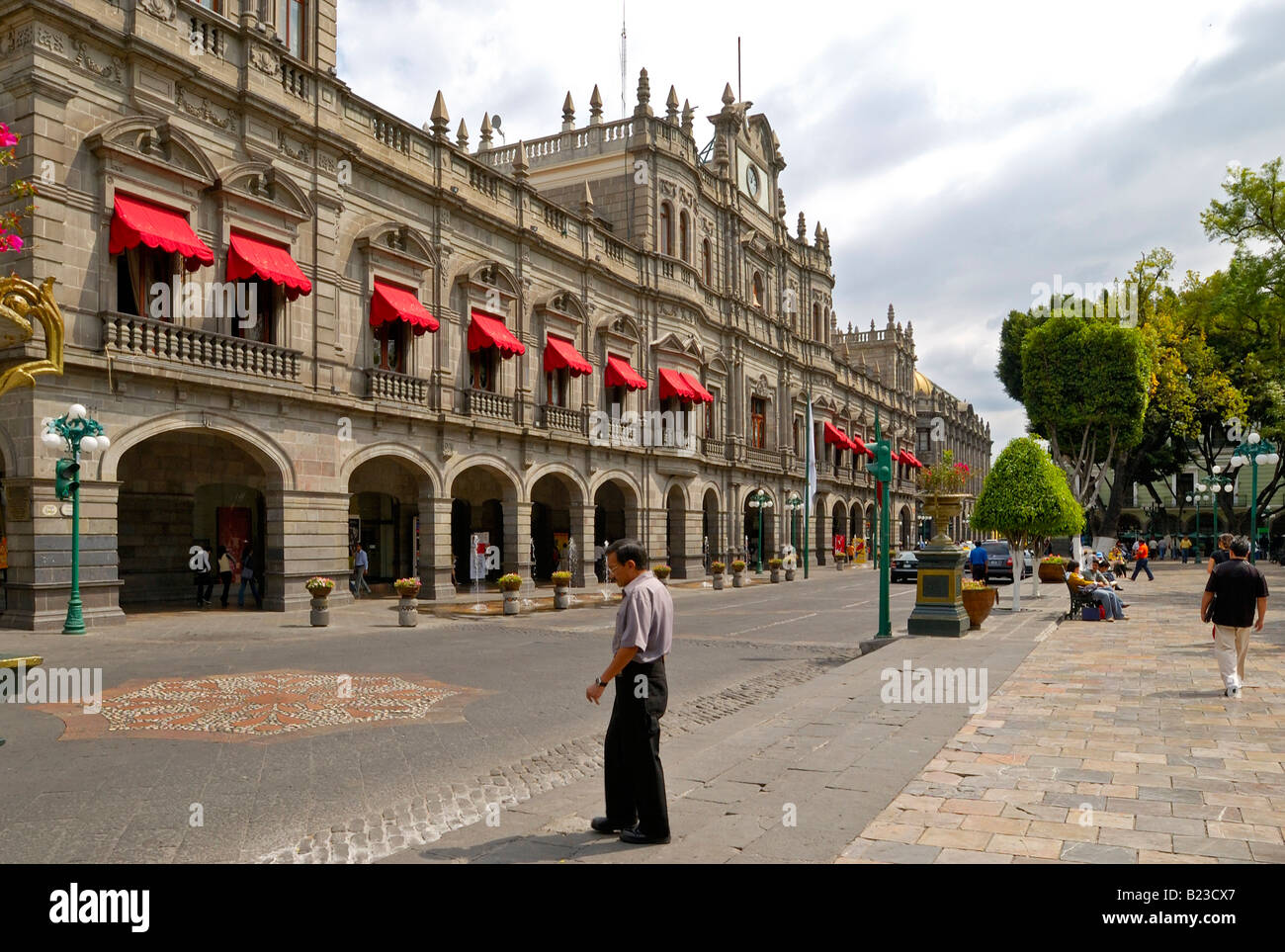 People at roadside Stock Photo - Alamy
