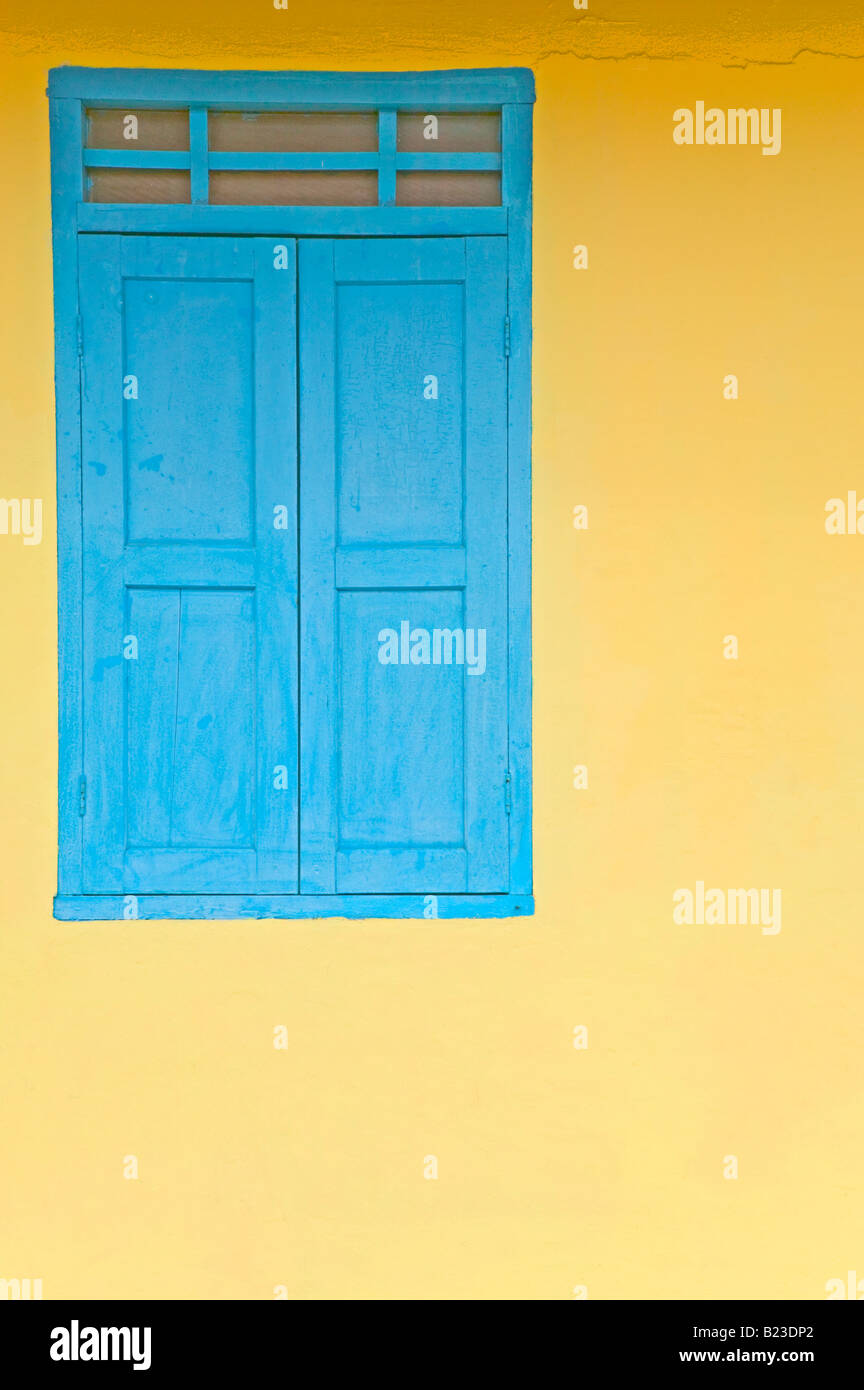 Malaysia old wooden house window hi-res stock photography and images ...