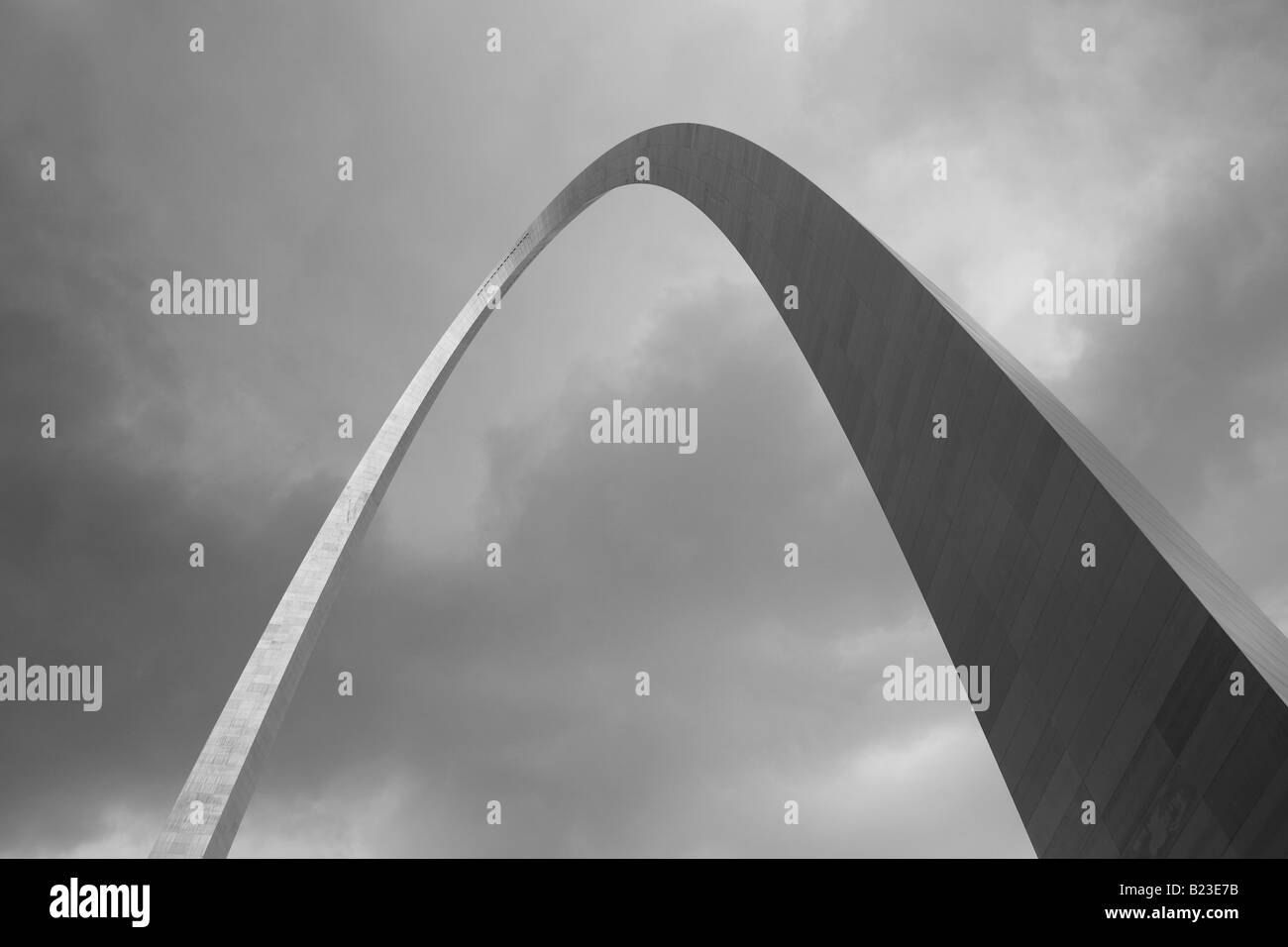 Mo gateway arch black white jefferson hi-res stock photography and ...