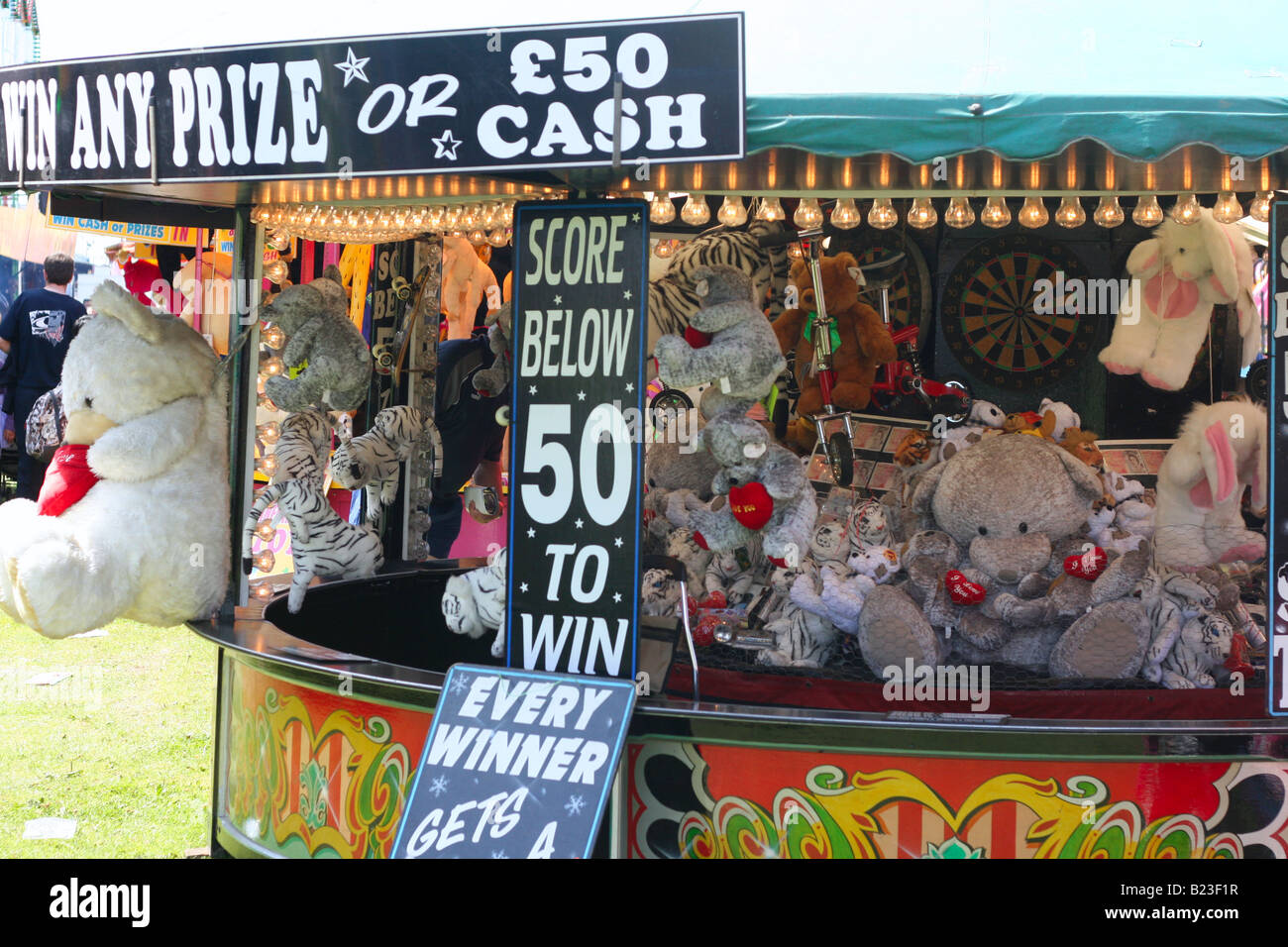 Prize stall hi-res stock photography and images - Alamy