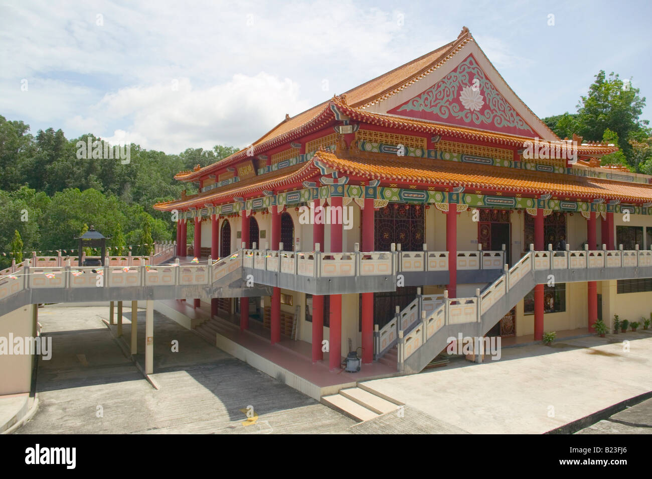 Sandakan malaysia buddhist temple hi-res stock photography and images ...