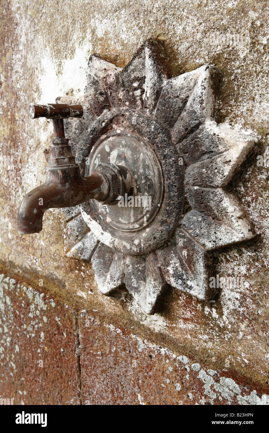Outside tap plumbing hi-res stock photography and images - Alamy