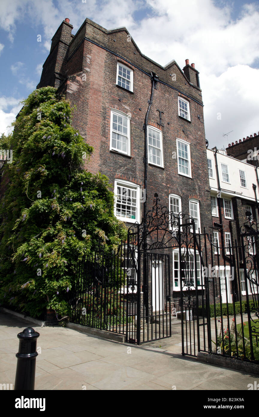 Law Chambers in Loncoln's Inn Stock Photo - Alamy