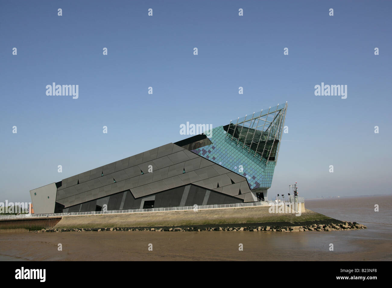 River hull humber hi-res stock photography and images - Alamy