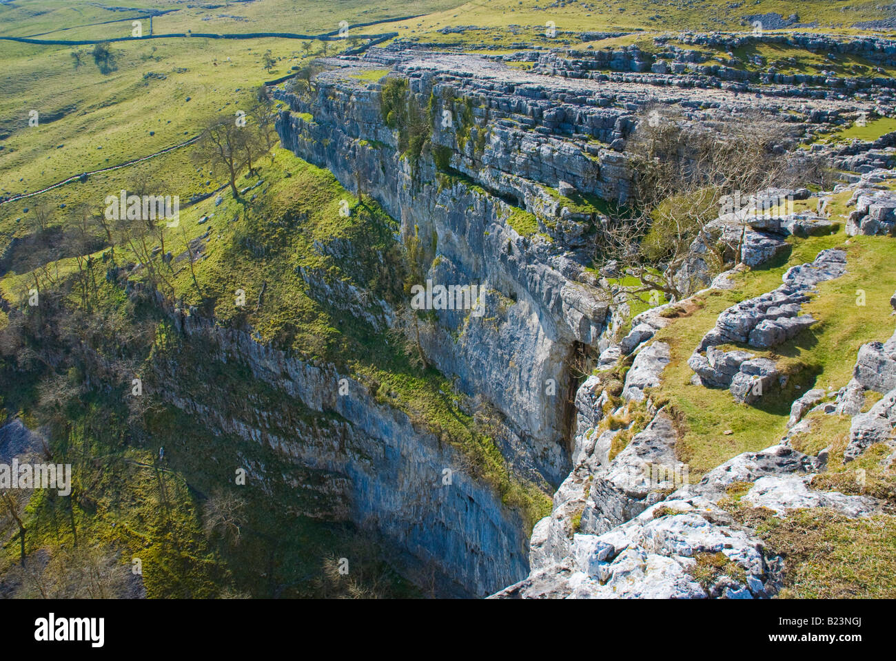 Malham cove hiking hi-res stock photography and images - Alamy