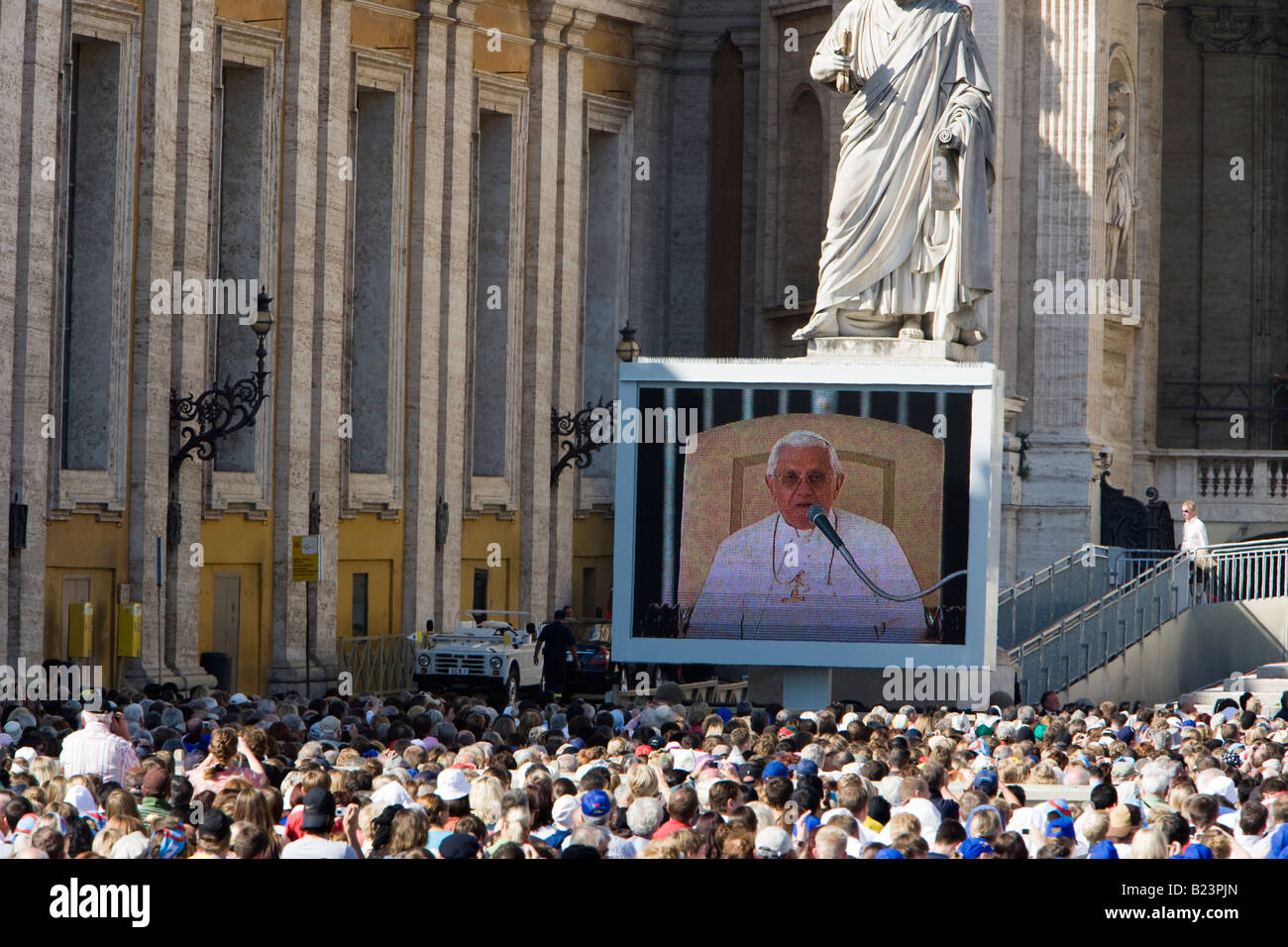 Pope Benedict Papal appearance Vatican City Italy Stock Photo - Alamy