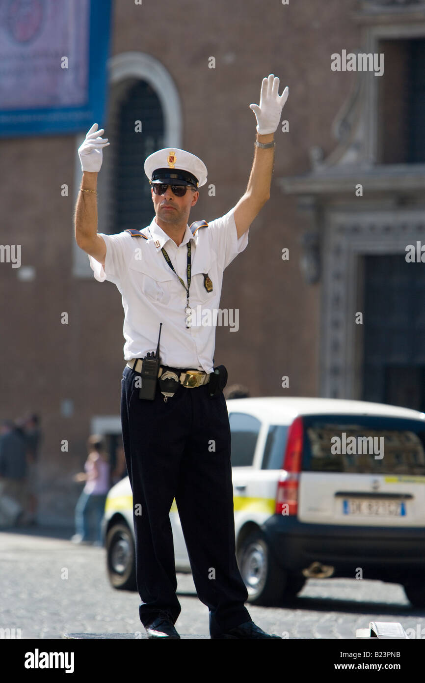 Traffic policeman directing traffic in rome hi-res stock photography ...