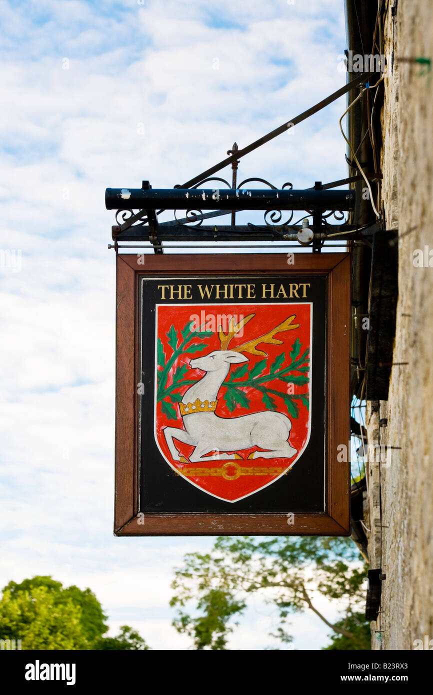 White hart hi-res stock photography and images - Alamy