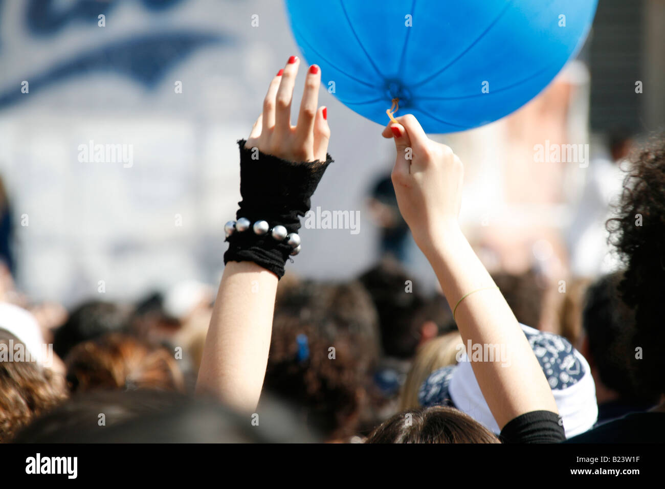 crowd of revellers at music concert gig outdoors Stock Photo - Alamy