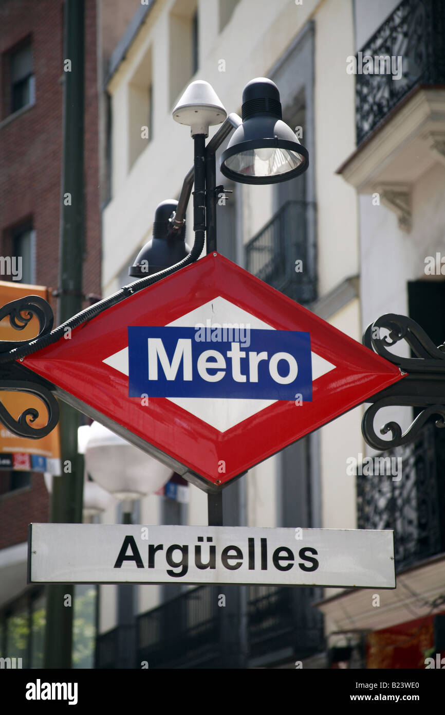 Metro de Madrid station of Arguelles Stock Photo - Alamy