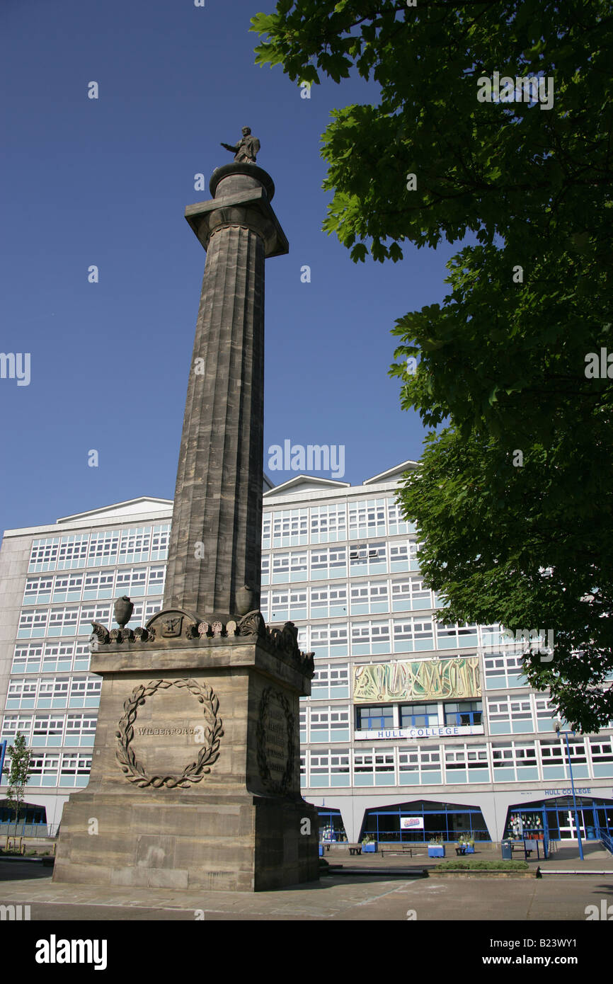 William wilberforce monument hi-res stock photography and images - Alamy