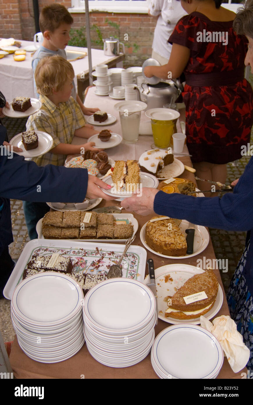Old english cake shop hi-res stock photography and images - Alamy