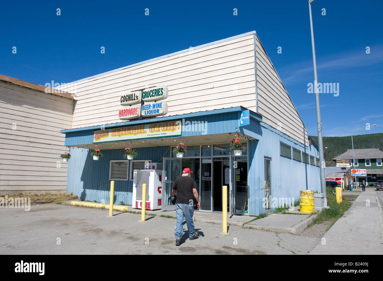 Storefront of a shop in Alaska Stock Photo - Alamy