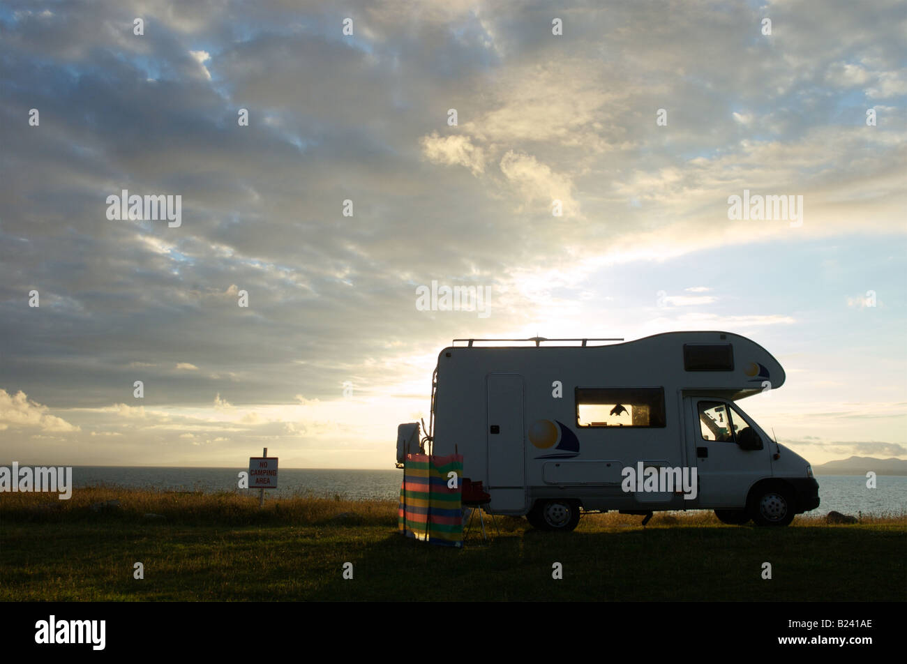 Camper van silhouette hi-res stock photography and images - Alamy