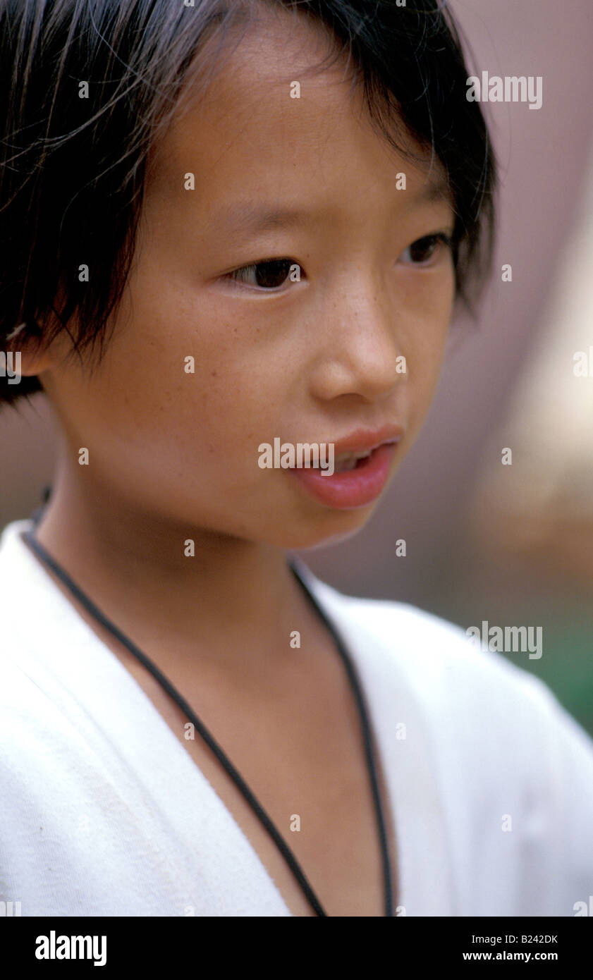 Hmong youth hi-res stock photography and images - Alamy