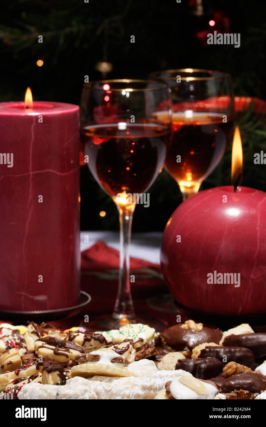 Candles hi res hi-res stock photography and images - Alamy