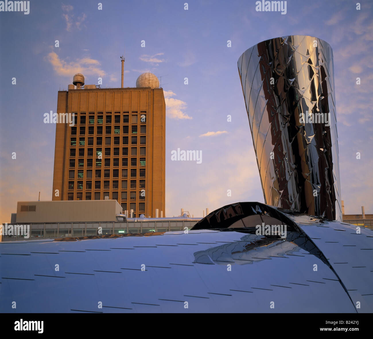 MIT's Stata Center and Green Building Stock Photo - Alamy