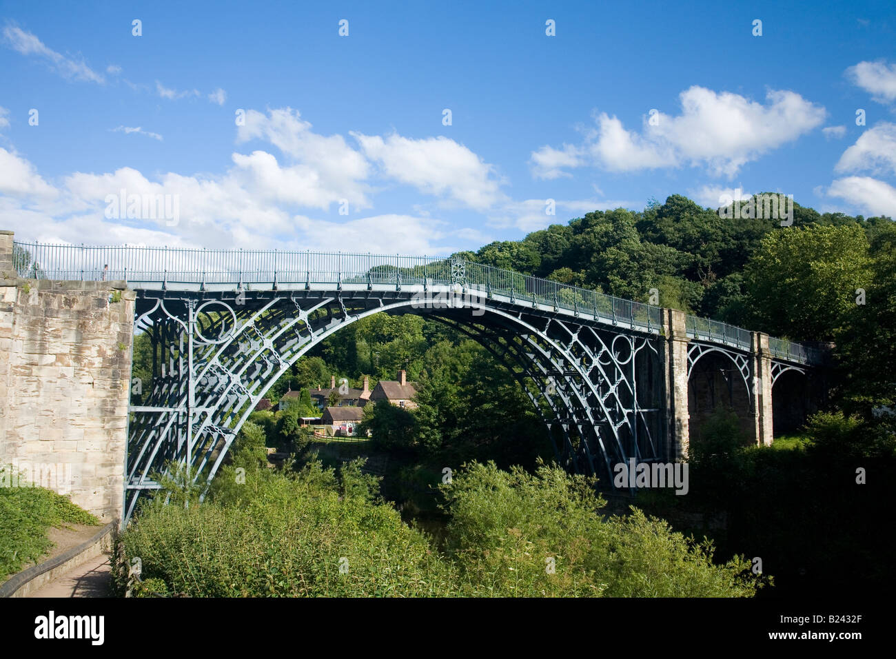 First iron bridge river severn hi-res stock photography and images - Alamy