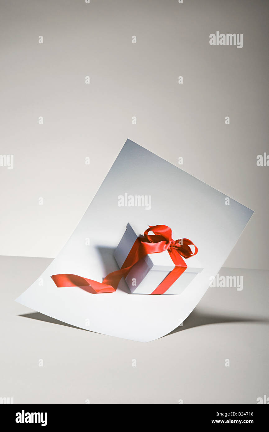 Photograph of a gift Stock Photo - Alamy