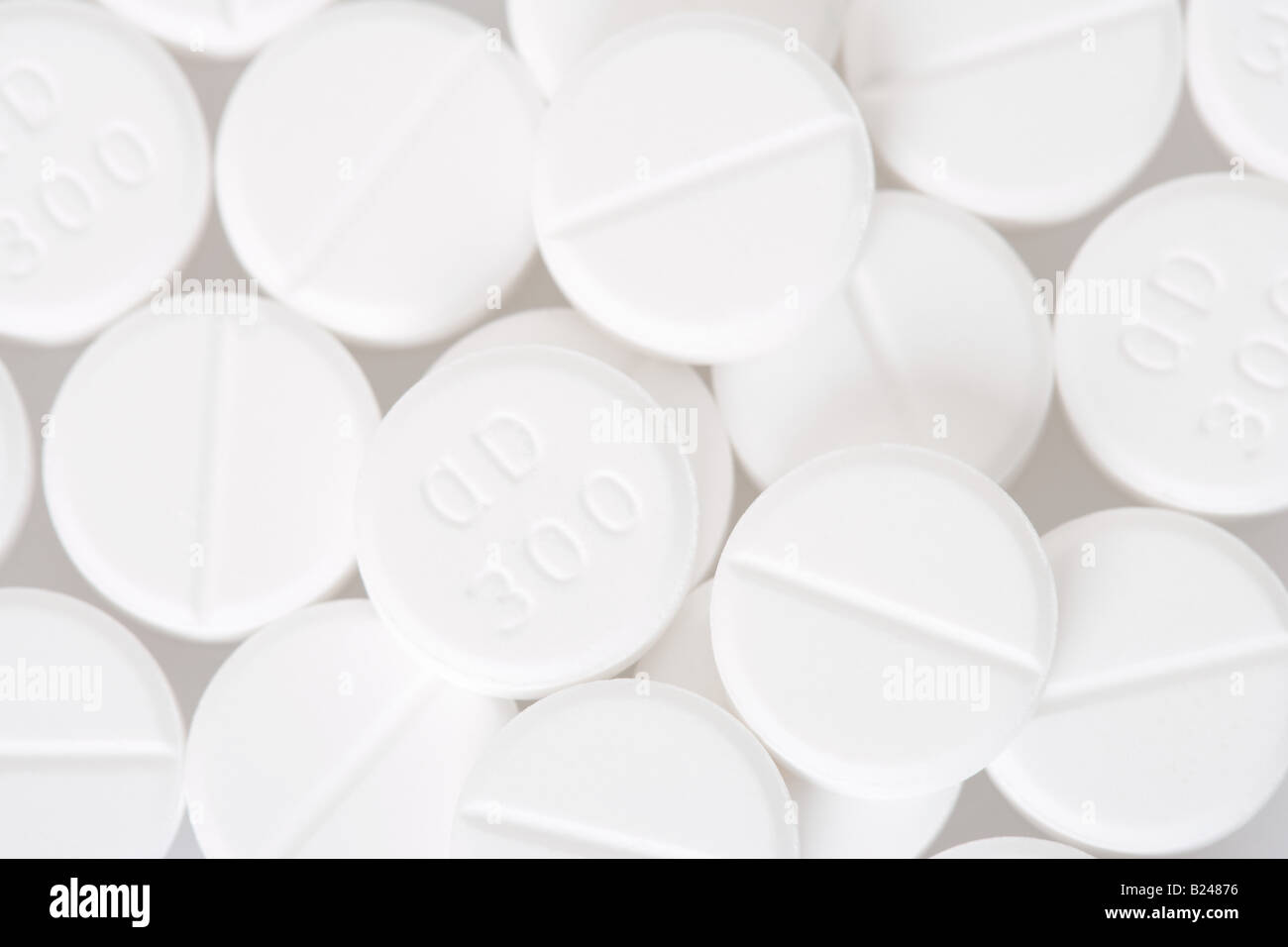 White pills hi-res stock photography and images - Alamy