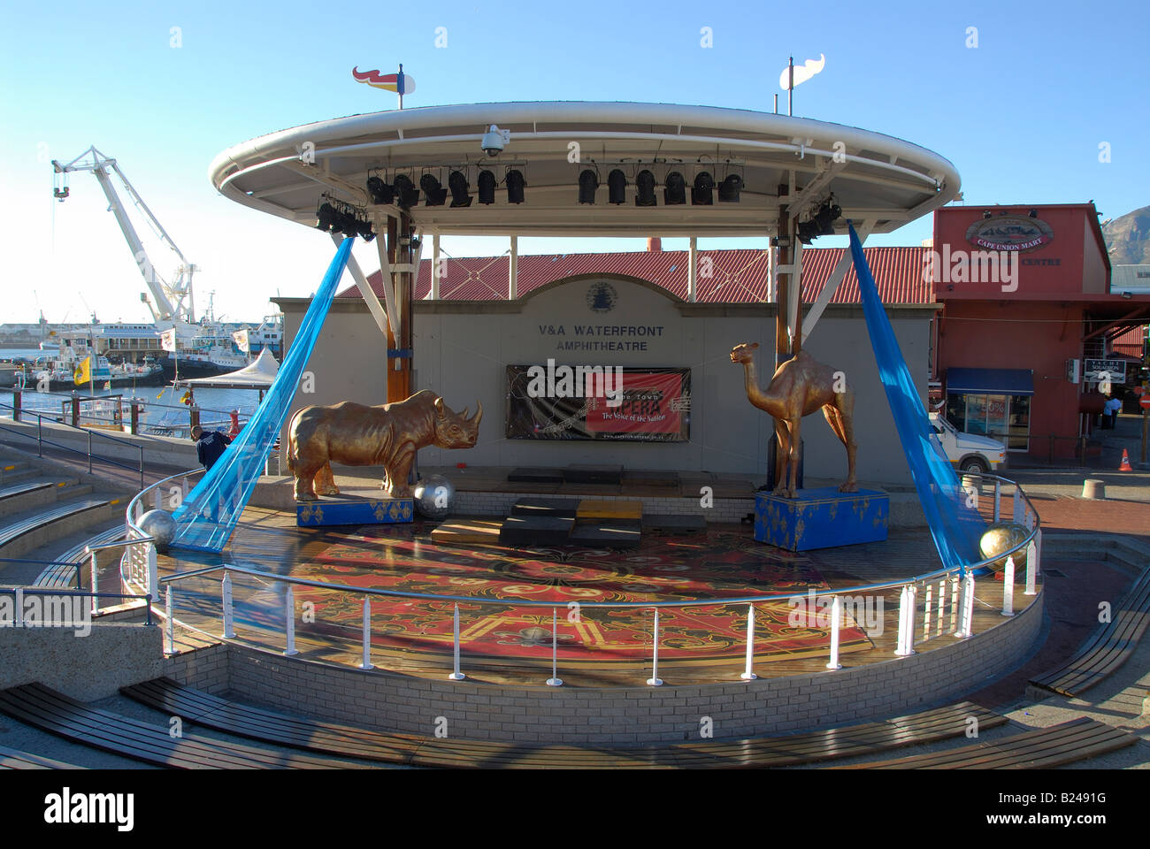 V a waterfront amphitheatre hi-res stock photography and images - Alamy