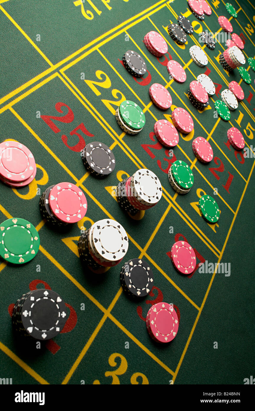 Chips Table High Resolution Stock Photography and Images - Alamy