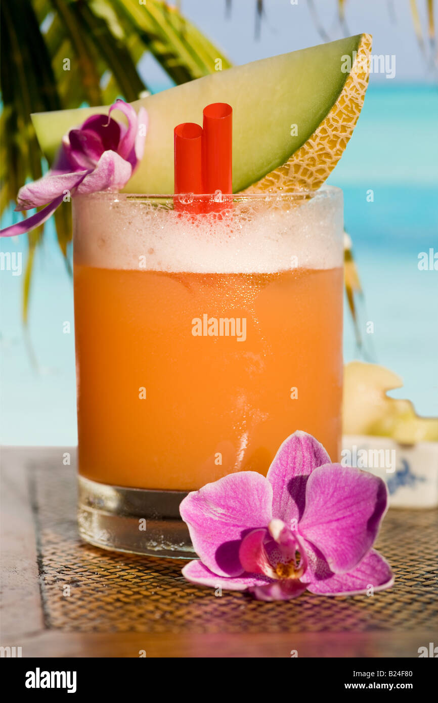 Cocktail tumbler hi-res stock photography and images - Alamy