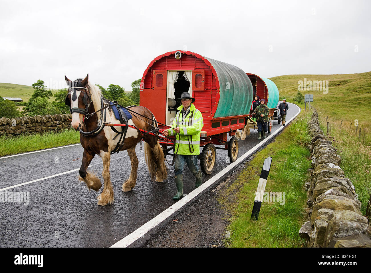 Gypsy wagons hi-res stock photography and images - Alamy