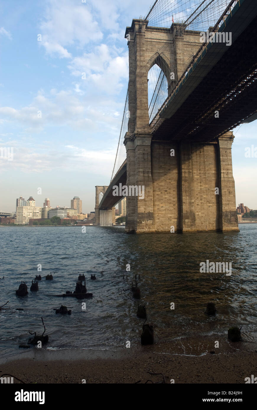One of Olafur Eliasson s giant water installations on the Brooklyn ...
