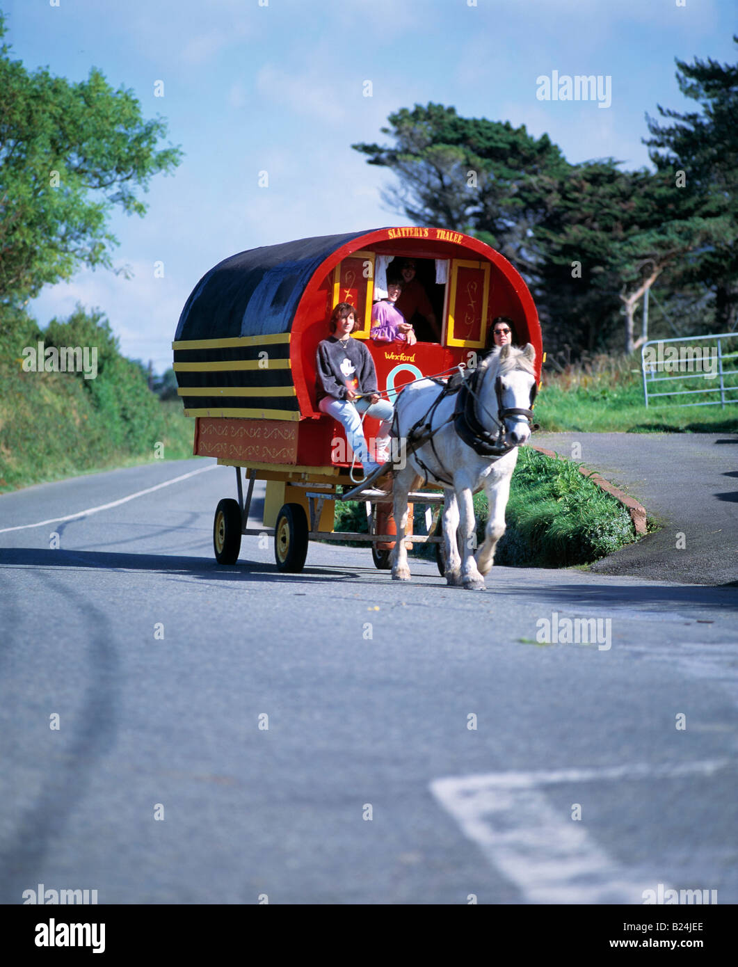 Irish Gypsy Caravan Stock Photos & Irish Gypsy Caravan Stock Images - Alamy