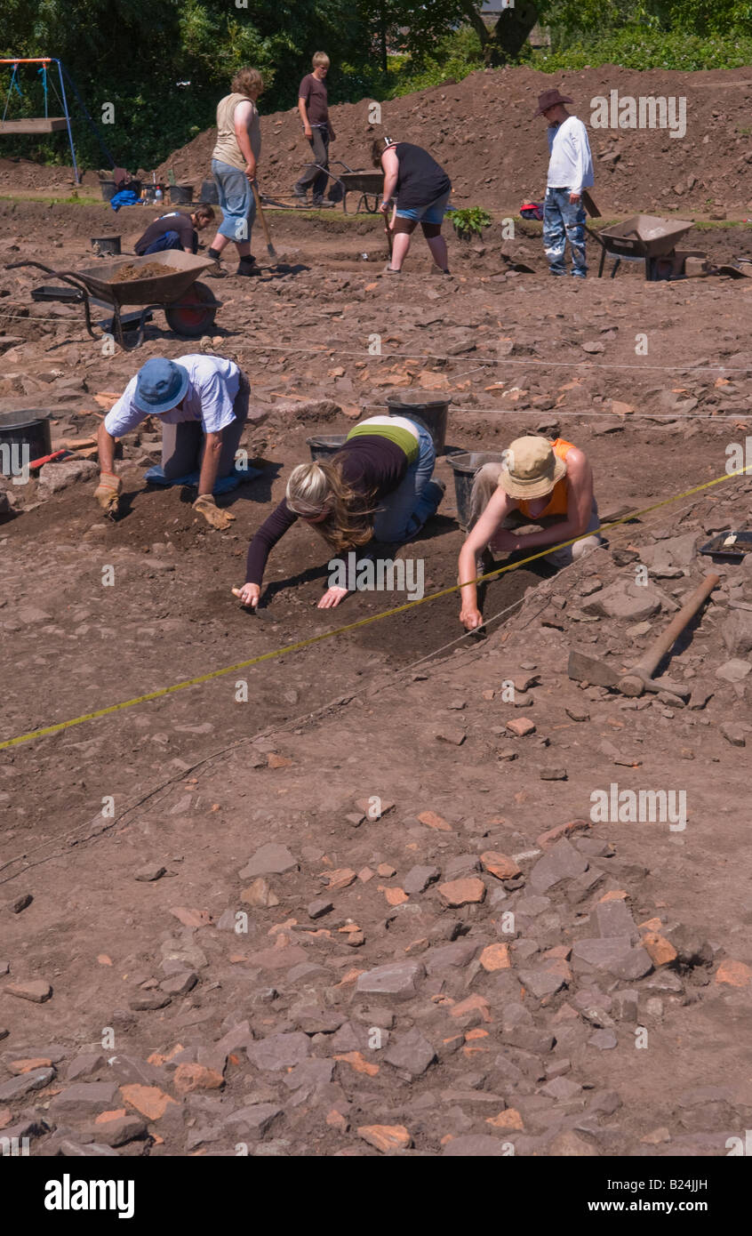 Archeology fieldwork hi-res stock photography and images - Alamy