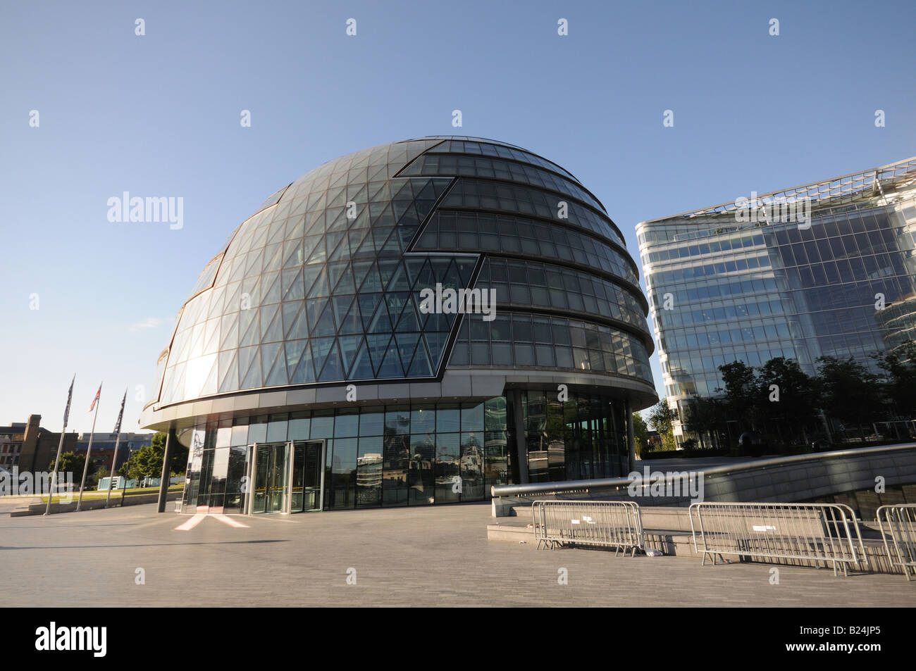 London s Mayor offices City hall Stock Photo - Alamy