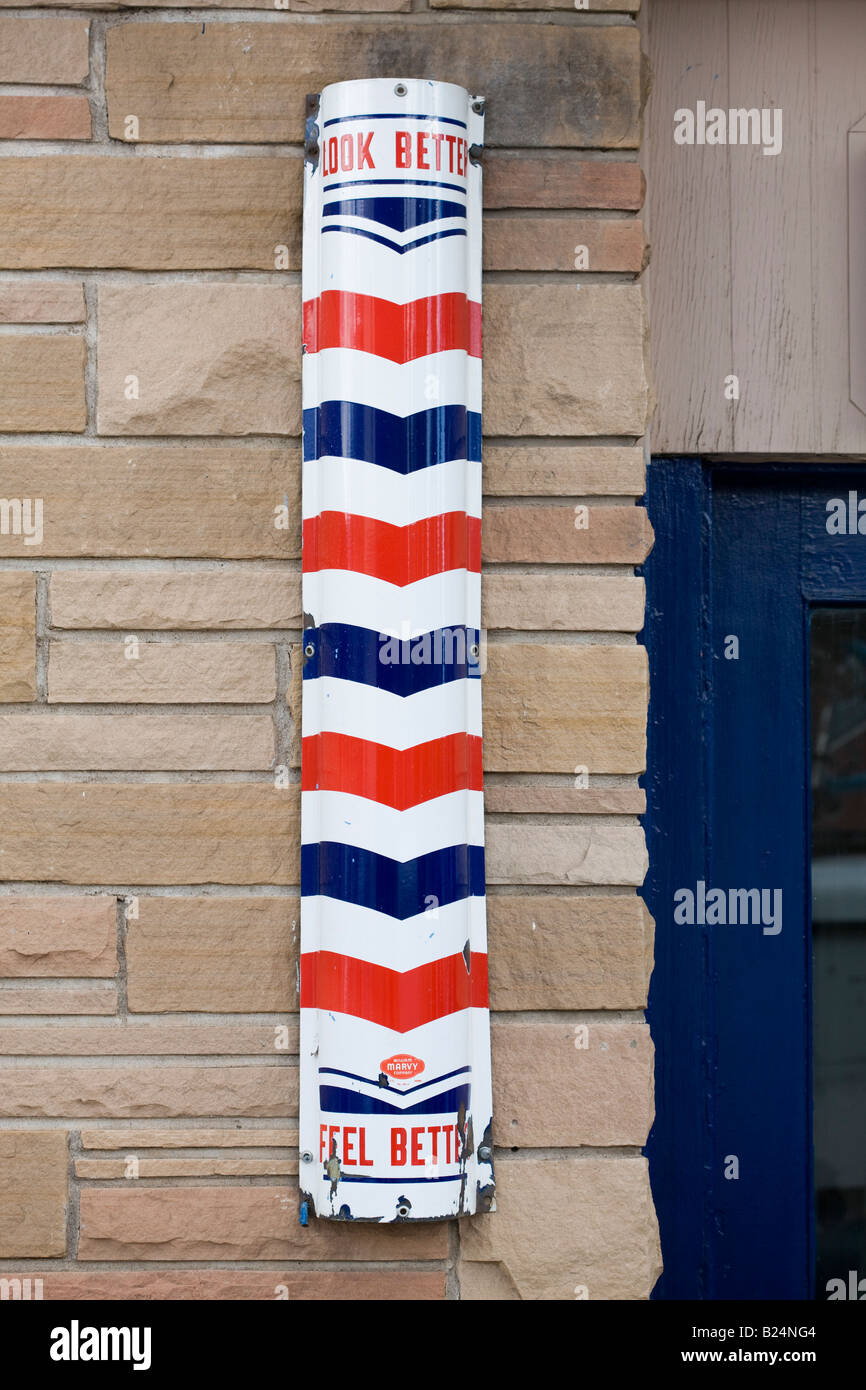 Storefront barbershop hi-res stock photography and images - Alamy