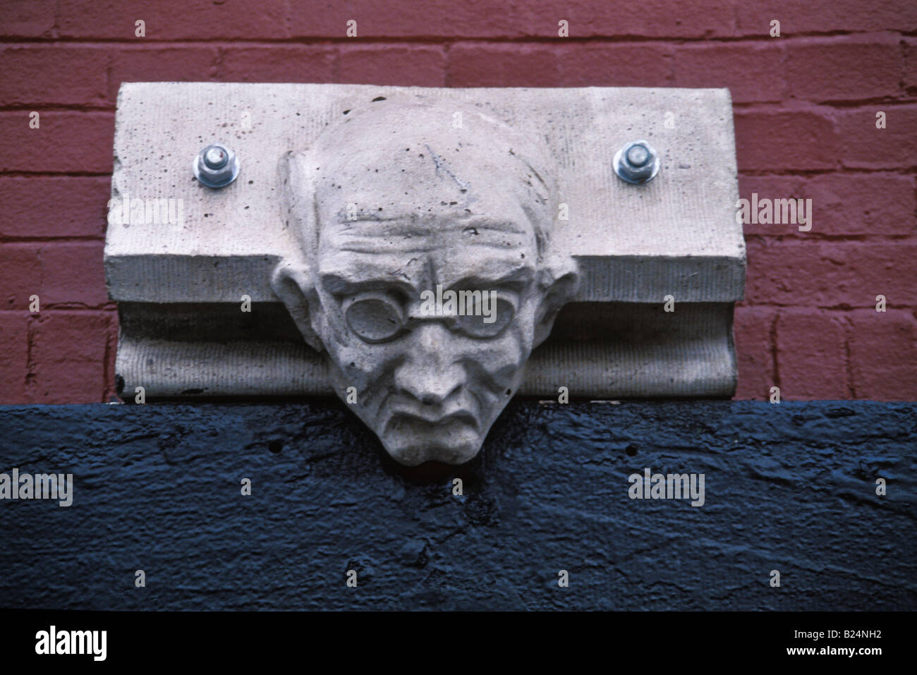 Architectural modern gargoyle hi-res stock photography and images - Alamy