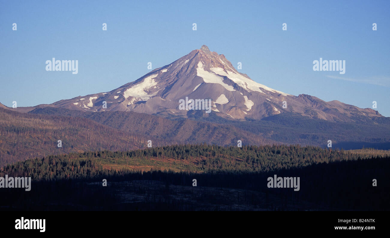 A view of Mount Jefferson elevation 10 492 feet 3 199 m the second ...