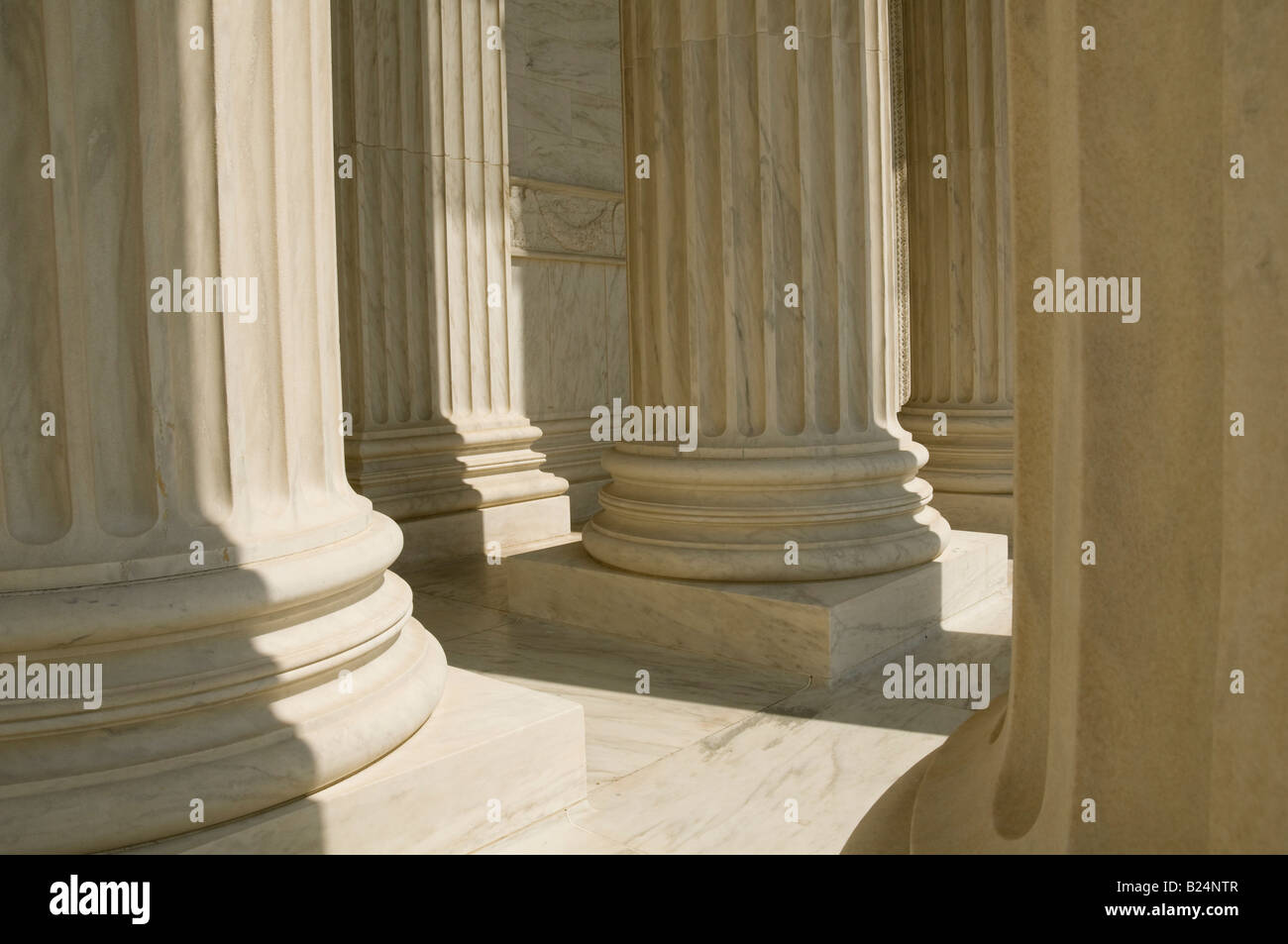 Marble column court hi-res stock photography and images - Alamy