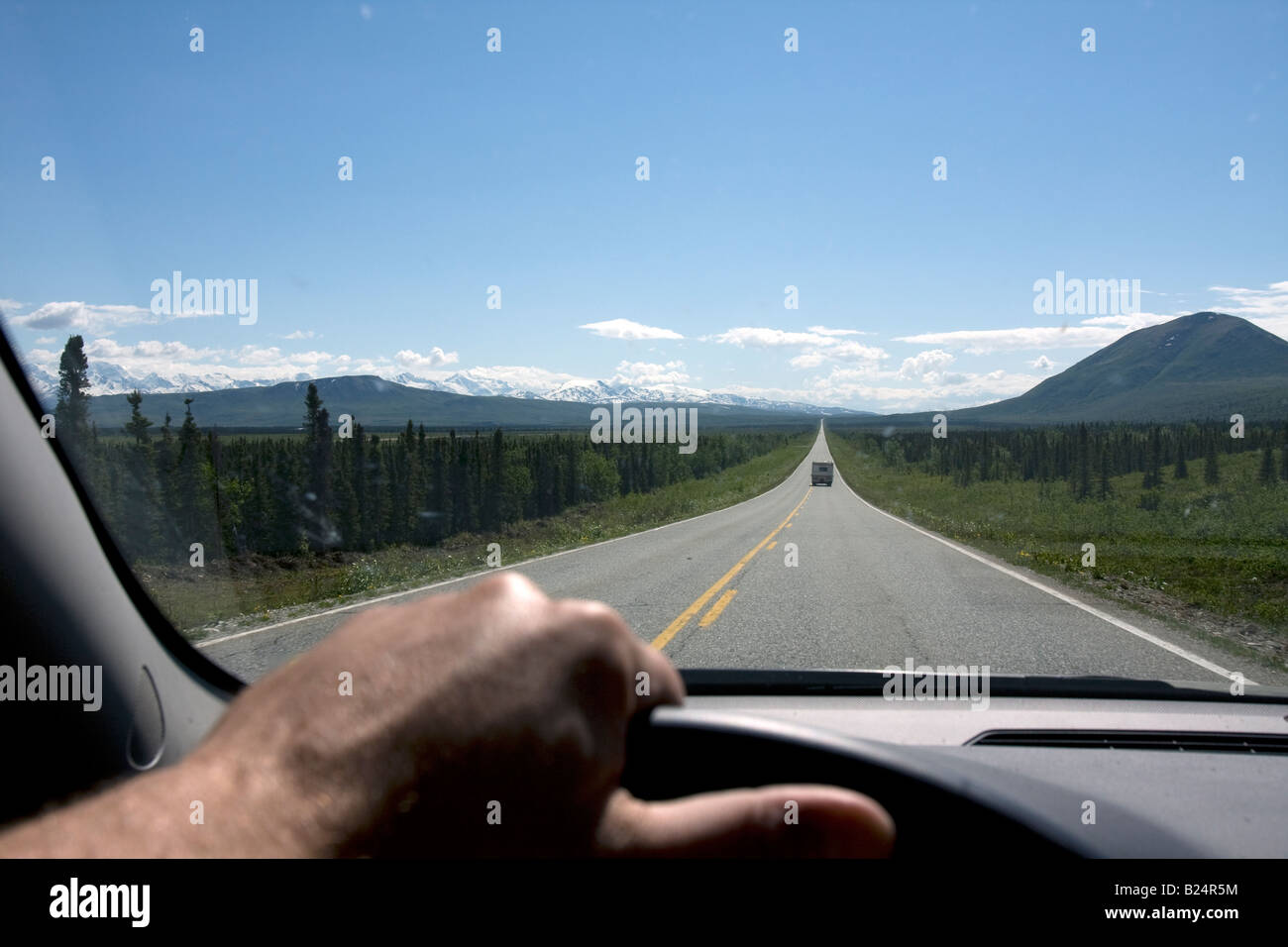 Driving in alaska hi-res stock photography and images - Alamy