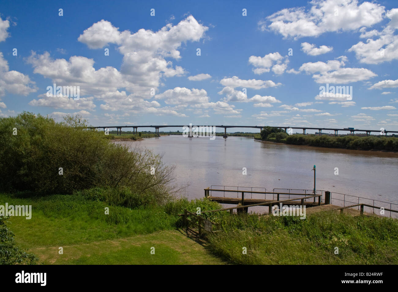 the bridge carrying the M62 over the river ouse at howden Stock Photo ...