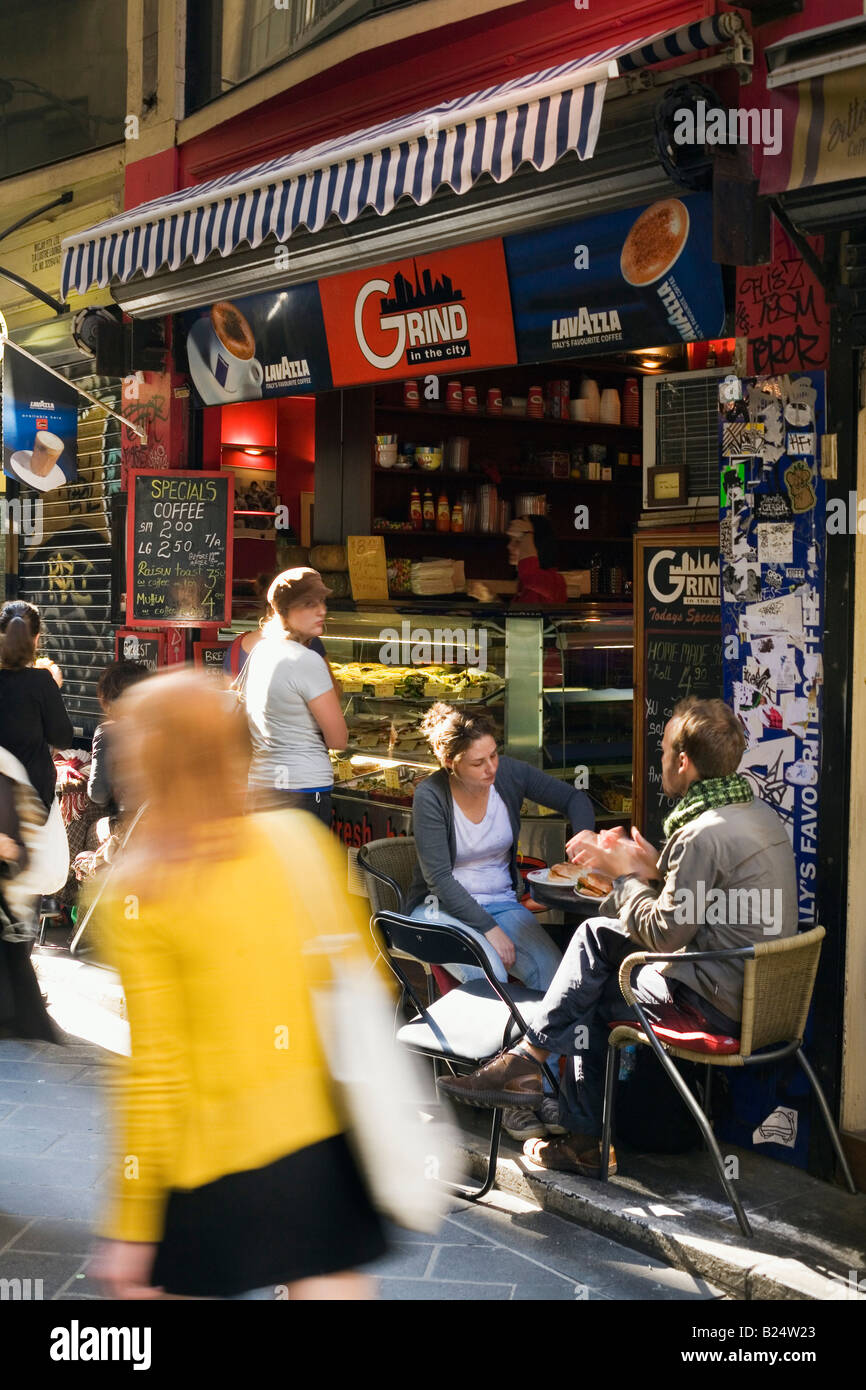 Laneway cafe - Melbourne, Victoria, AUSTRALIA Stock Photo - Alamy