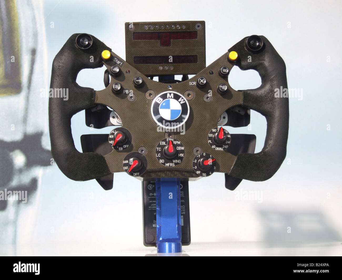 Formula one car close up cockpit hi-res stock photography and images ...