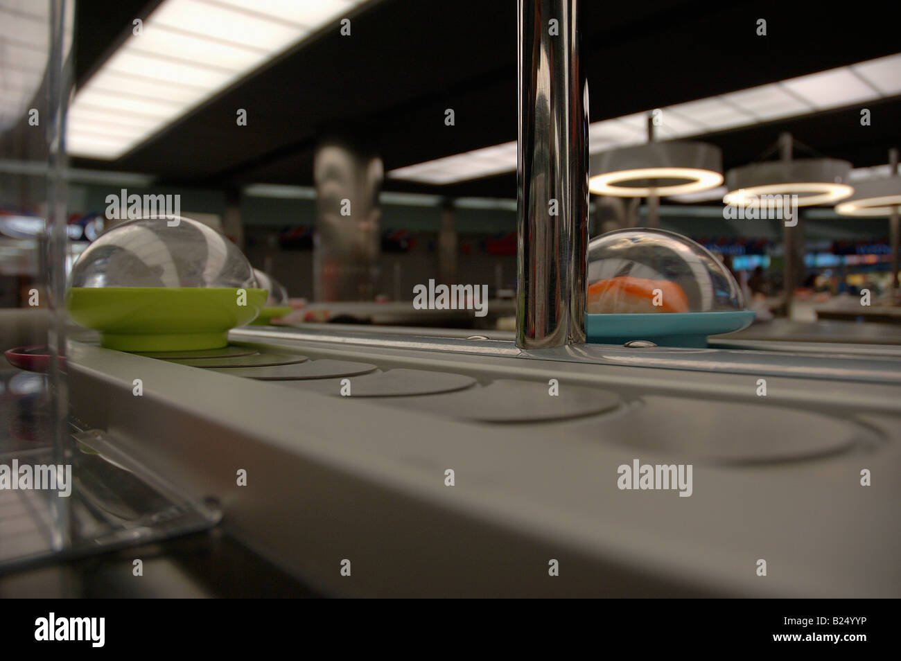 Yo sushi restaurant dish hi-res stock photography and images - Alamy