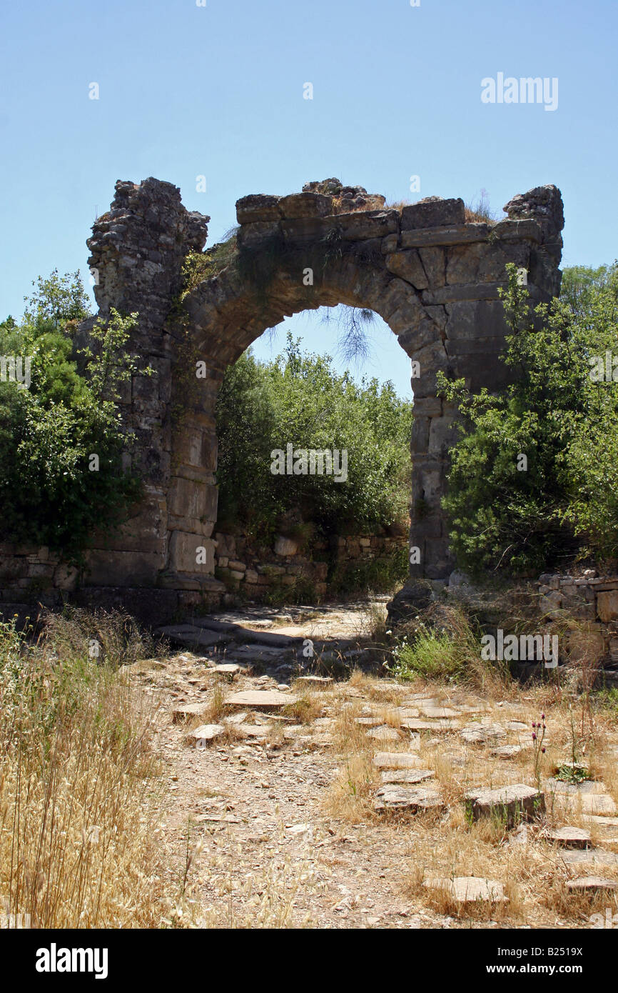 ROMAN GATEWAY AT ASPENDOS. TURKEY Stock Photo - Alamy