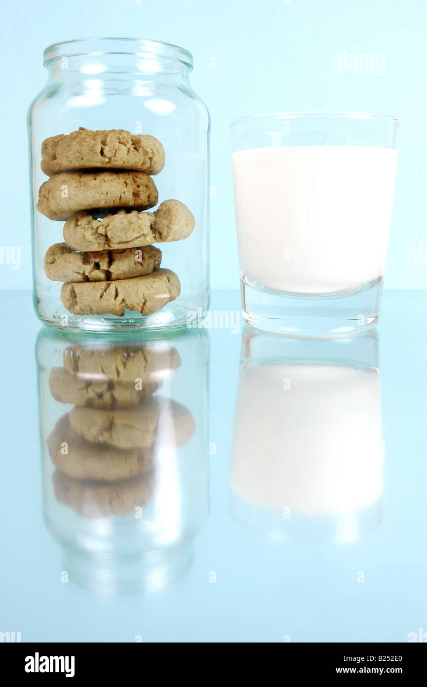 Milk and cookies Stock Photo - Alamy
